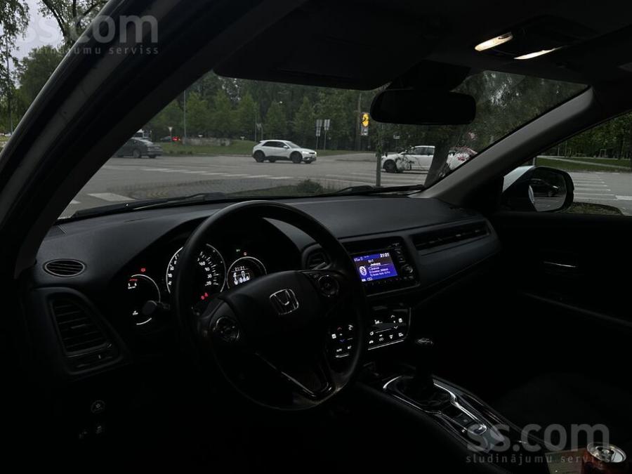 Balts Honda HR-V 2016 Rīga, ar dzinēja tilpumu 1.60 L un nobraukumu 0 tūkst. km par 7500 €, foto 10 vietnē AUTOMOTO.COM.LV