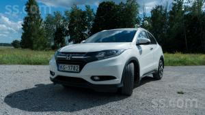 Balts Honda HR-V 2016 Rīga, ar dzinēja tilpumu 1.60 L un nobraukumu 223 tūkst. km par 9200 €, foto 3 vietnē AUTOMOTO.COM.LV
