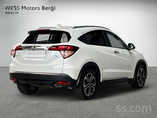 Хонда ХРВ 2016 в Рига на AUTOMOTO.COM.LV Белый Хонда ХРВ 2016 в Рига, объемом двигателя 1.50 л и пробегом 122 тыс. км за 10990 €, фото 3 на AUTOMOTO.COM.LV