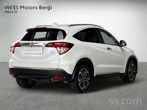 Белый Хонда ХРВ 2016 в Рига, объемом двигателя 1.50 л и пробегом 122 тыс. км за 10990 €, фото 3 на AUTOMOTO.COM.LV