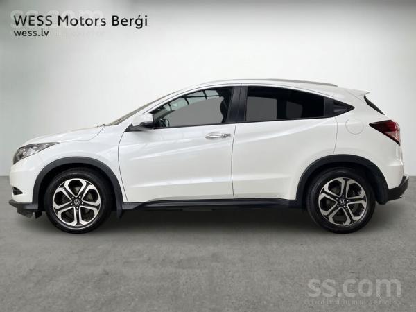 Хонда ХРВ 2016 в Рига на AUTOMOTO.COM.LV Белый Хонда ХРВ 2016 в Рига, объемом двигателя 1.50 л и пробегом 122 тыс. км за 10990 €, фото 4 на AUTOMOTO.COM.LV