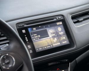 Белый Хонда ХРВ 2017 в Каунас, объемом двигателя 1.50 л и пробегом 107 тыс. км за 15500 €, фото 17 на AUTOMOTO.COM.LV