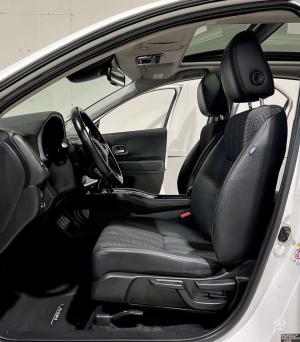 Balts Honda HR-V 2017 Klaipėda, ar dzinēja tilpumu 1.50 L un nobraukumu 157 tūkst. km par 13999 €, foto 5 vietnē AUTOMOTO.COM.LV