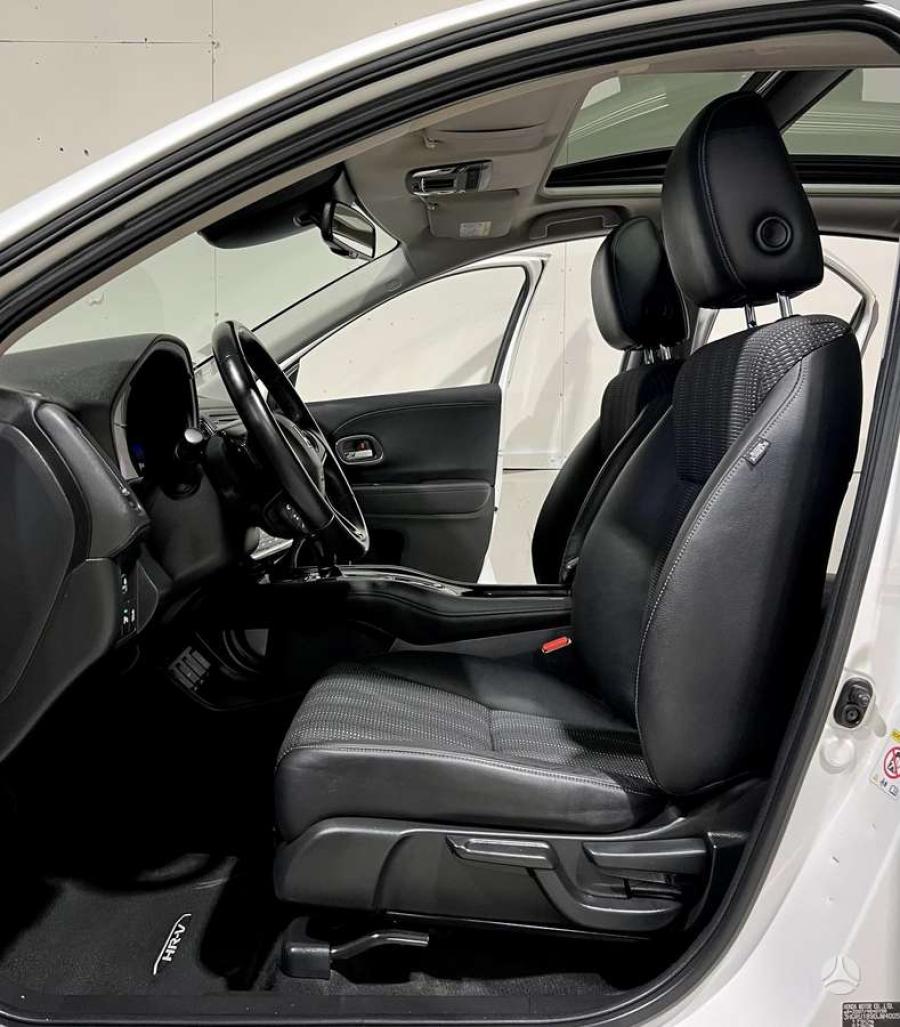 Balts Honda HR-V 2017 Klaipėda, ar dzinēja tilpumu 1.50 L un nobraukumu 157 tūkst. km par 13999 €, foto 5 vietnē AUTOMOTO.COM.LV