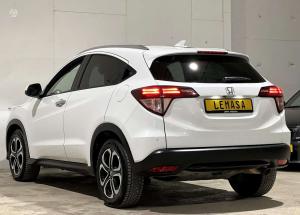 White Honda HR-V 2017 in Klaipeda, with an engine capacity of 1.50 L and mileage of 157 thousand km for 13999 €, photo 18 on AUTOMOTO.COM.LV