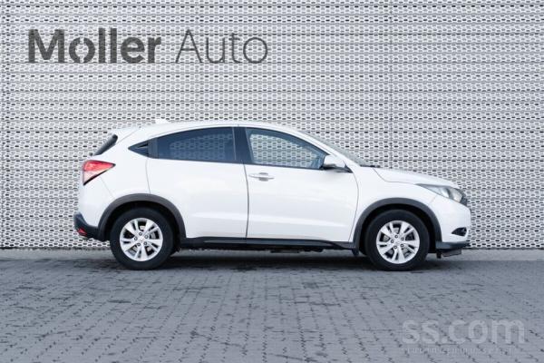 Balts Honda HR-V 2017 Rīga, ar dzinēja tilpumu 1.60 L un nobraukumu 102 tūkst. km par 10300 €, foto 6 vietnē AUTOMOTO.COM.LV