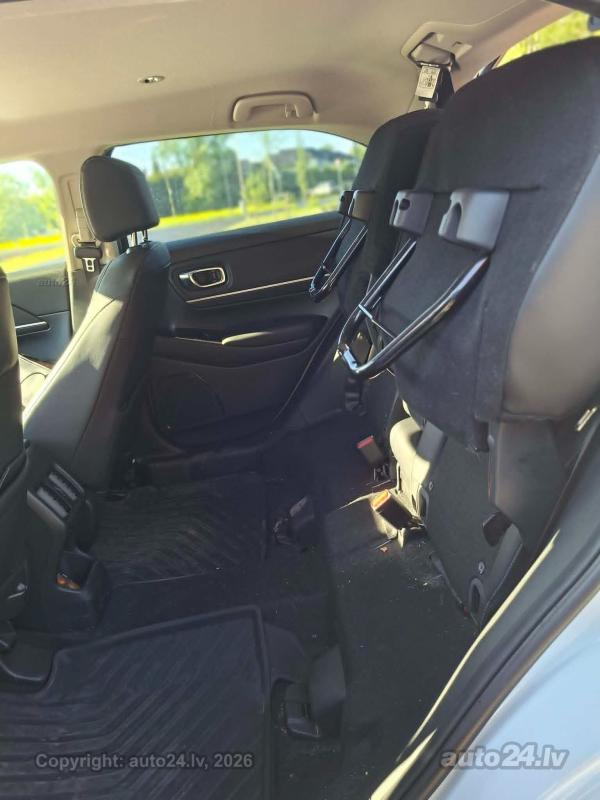 Balts Honda HR-V 2022 Tallina, ar dzinēja tilpumu 1.50 L un nobraukumu 75 tūkst. km par 25000 €, foto 7 vietnē AUTOMOTO.COM.LV
