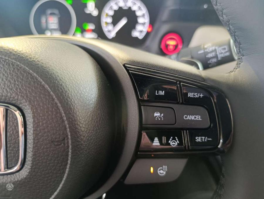 White Honda HR-V 2026 in Vilnius, with an engine capacity of 1.50 L and mileage of 0 thousand km for 34900 €, photo 14 on AUTOMOTO.COM.LV