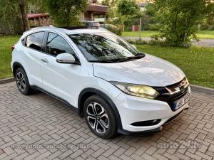 White Honda HR-V 2015 in Tartu, with an engine capacity of 1.50 L and mileage of 103 thousand km for 11400 €, photo 9 on AUTOMOTO.COM.LV