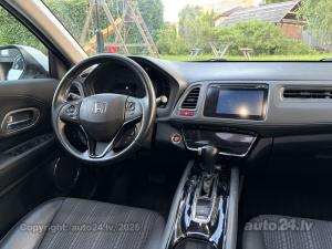 White Honda HR-V 2015 in Tartu, with an engine capacity of 1.50 L and mileage of 103 thousand km for 11400 €, photo 15 on AUTOMOTO.COM.LV