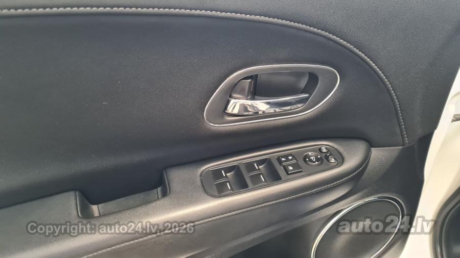 Balts Honda HR-V 2016 Tartu, ar dzinēja tilpumu 1.50 L un nobraukumu 157 tūkst. km par 14699 €, foto 18 vietnē AUTOMOTO.COM.LV