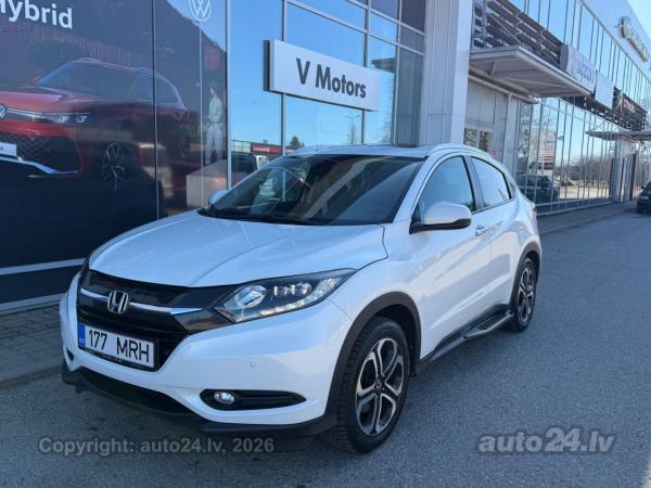 White Honda HR-V 2017 in Viljandi, with an engine capacity of 1.50 L and mileage of 91 thousand km for 15900 €, photo 1 on AUTOMOTO.COM.LV