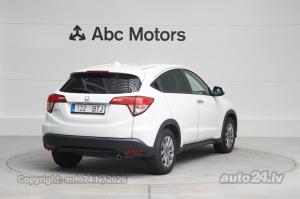 Balts Honda HR-V 2017 Tallina, ar dzinēja tilpumu 1.50 L un nobraukumu 228 tūkst. km par 9900 €, foto 5 vietnē AUTOMOTO.COM.LV
