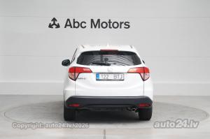Balts Honda HR-V 2017 Tallina, ar dzinēja tilpumu 1.50 L un nobraukumu 228 tūkst. km par 9900 €, foto 6 vietnē AUTOMOTO.COM.LV