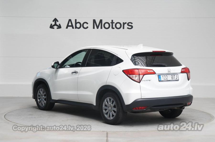 Balts Honda HR-V 2017 Tallina, ar dzinēja tilpumu 1.50 L un nobraukumu 228 tūkst. km par 9900 €, foto 7 vietnē AUTOMOTO.COM.LV