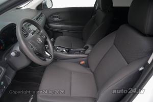 Balts Honda HR-V 2017 Tallina, ar dzinēja tilpumu 1.50 L un nobraukumu 228 tūkst. km par 9900 €, foto 8 vietnē AUTOMOTO.COM.LV