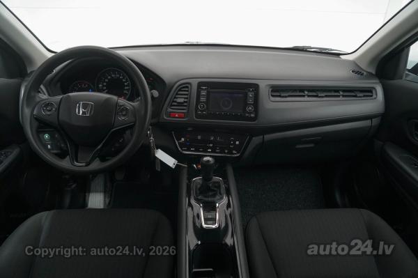 Balts Honda HR-V 2017 Tallina, ar dzinēja tilpumu 1.50 L un nobraukumu 228 tūkst. km par 9900 €, foto 8 vietnē AUTOMOTO.COM.LV