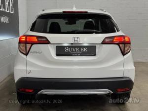 White Honda HR-V 2018 in Tallinn, with an engine capacity of 1.50 L and mileage of 78 thousand km for 14995 €, photo 9 on AUTOMOTO.COM.LV