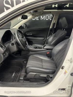 White Honda HR-V 2018 in Tallinn, with an engine capacity of 1.50 L and mileage of 78 thousand km for 14995 €, photo 11 on AUTOMOTO.COM.LV