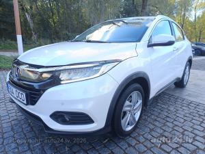 Balts Honda HR-V 2019 Tallina, ar dzinēja tilpumu 1.50 L un nobraukumu 160 tūkst. km par 18900 €, foto  vietnē AUTOMOTO.COM.LV