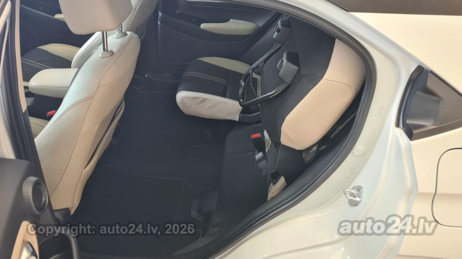 Balts Honda HR-V 2023 Tartu, ar dzinēja tilpumu 1.50 L un nobraukumu 99 tūkst. km par 24900 €, foto 8 vietnē AUTOMOTO.COM.LV