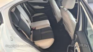 Balts Honda HR-V 2023 Tartu, ar dzinēja tilpumu 1.50 L un nobraukumu 99 tūkst. km par 24900 €, foto 9 vietnē AUTOMOTO.COM.LV