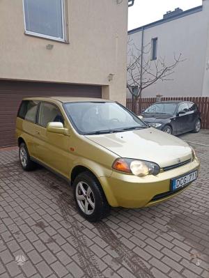 Yellow Honda HR-V 1999 in Vilnius, with an engine capacity of 1.59 L and mileage of 198 thousand km for 1500 €, photo  on AUTOMOTO.COM.LV