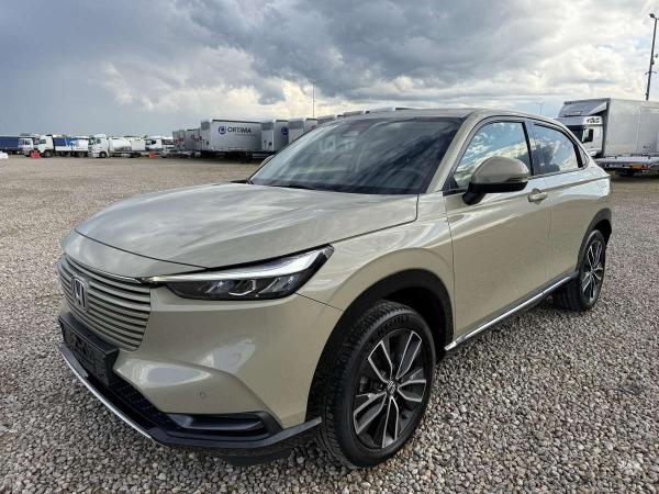 Dzeltens Honda HR-V 2022 Viļņa, ar dzinēja tilpumu 1.50 L un nobraukumu 121 tūkst. km par 22900 €, foto 7 vietnē AUTOMOTO.COM.LV