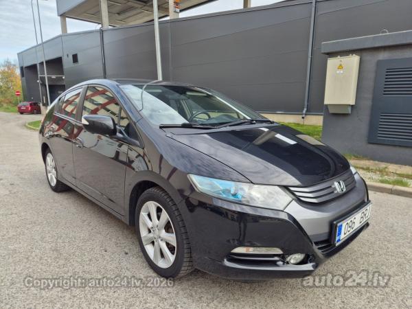 Melns Honda Insight 2010 Tallina, ar dzinēja tilpumu 1.30 L un nobraukumu 290 tūkst. km par 3999 €, foto 1 vietnē AUTOMOTO.COM.LV