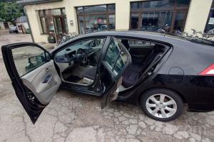 Melns Honda Insight 2011 Liepāja, ar dzinēja tilpumu 1.30 L un nobraukumu 414 tūkst. km par 2999 €, foto 10 vietnē AUTOMOTO.COM.LV