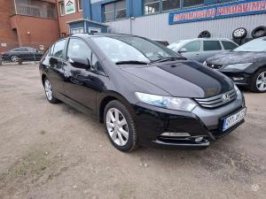Black Honda Insight 2011 in Radviliskis, with an engine capacity of 1.34 L and mileage of 212 thousand km for 4650 €, photo 2 on AUTOMOTO.COM.LV
