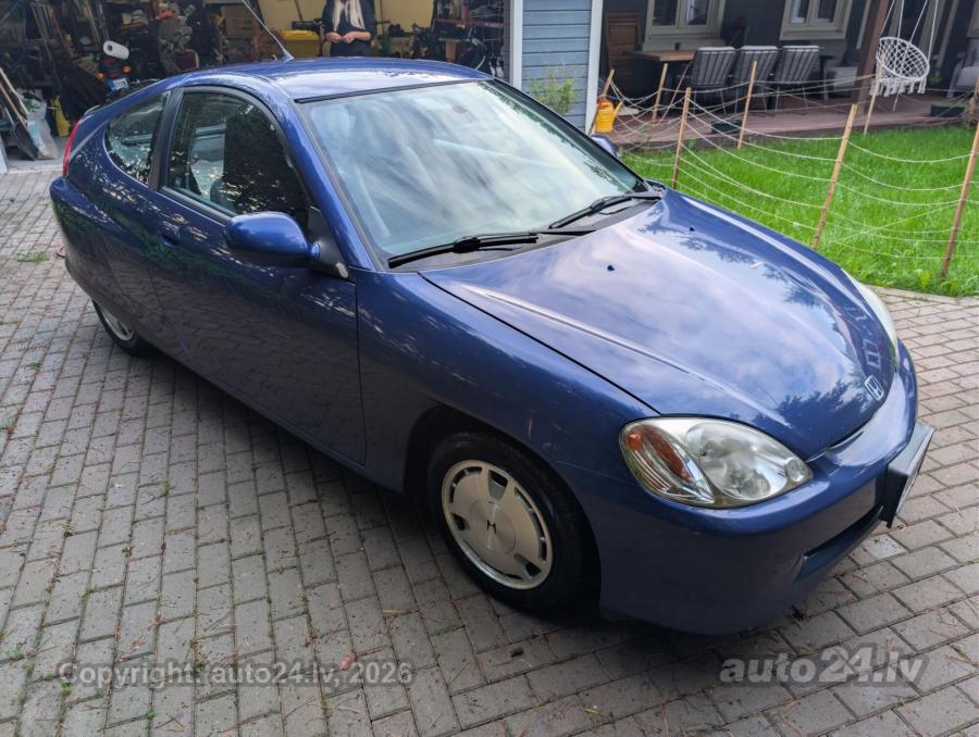 Zils Honda Insight 2001 Tallina, ar dzinēja tilpumu 1.00 L un nobraukumu 145 tūkst. km par 4500 €, foto 3 vietnē AUTOMOTO.COM.LV