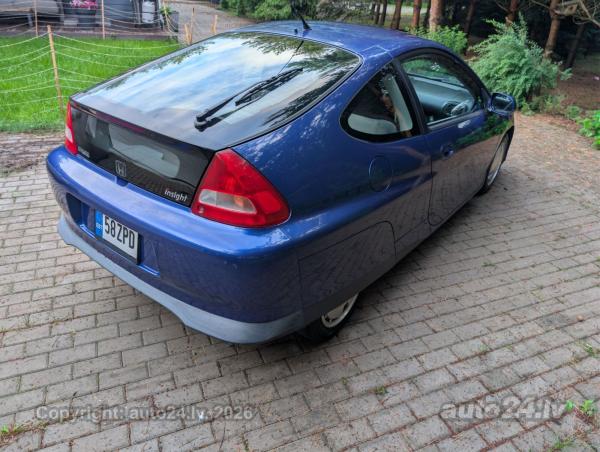 Blue Honda Insight 2001 in Tallinn, with an engine capacity of 1.00 L and mileage of 145 thousand km for 4500 €, photo 3 on AUTOMOTO.COM.LV