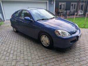 Zils Honda Insight 2001 Tallina, ar dzinēja tilpumu 1.00 L un nobraukumu 145 tūkst. km par 4500 €, foto 13 vietnē AUTOMOTO.COM.LV