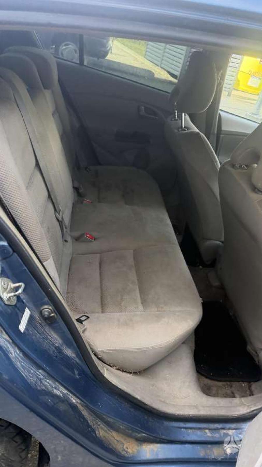 Zils Honda Insight 2009 Viļņa, ar dzinēja tilpumu 1.30 L un nobraukumu 290 tūkst. km par 1000 €, foto 18 vietnē AUTOMOTO.COM.LV