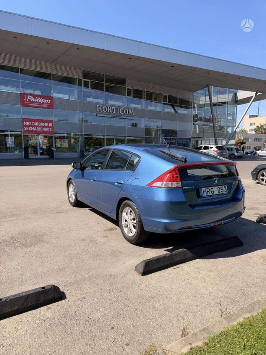 Zils Honda Insight 2010 Viļņa, ar dzinēja tilpumu 1.34 L un nobraukumu 269 tūkst. km par 3200 €, foto 4 vietnē AUTOMOTO.COM.LV