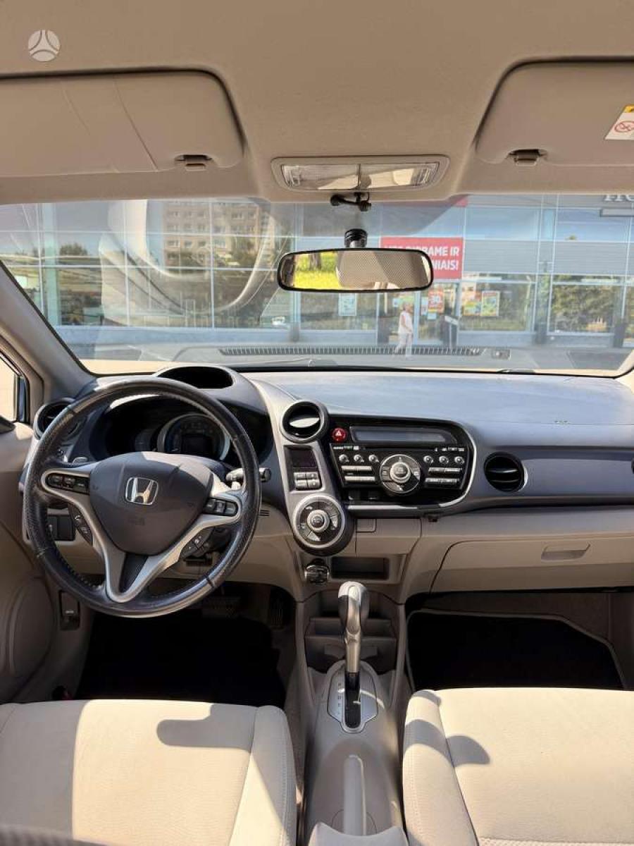 Zils Honda Insight 2010 Viļņa, ar dzinēja tilpumu 1.34 L un nobraukumu 269 tūkst. km par 3200 €, foto 9 vietnē AUTOMOTO.COM.LV