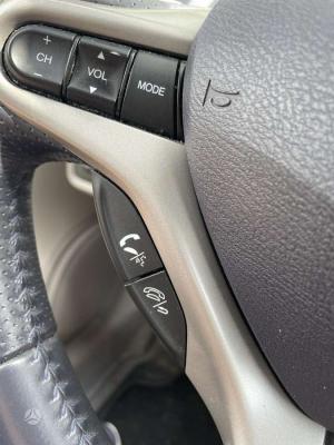 Brown Honda Insight 2010 in Vilnius, with an engine capacity of 1.34 L and mileage of 279 thousand km for 3750 €, photo 14 on AUTOMOTO.COM.LV