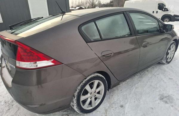 Brūns Honda Insight 2010 Kauņa, ar dzinēja tilpumu 1.34 L un nobraukumu 240 tūkst. km par 2450 €, foto 5 vietnē AUTOMOTO.COM.LV