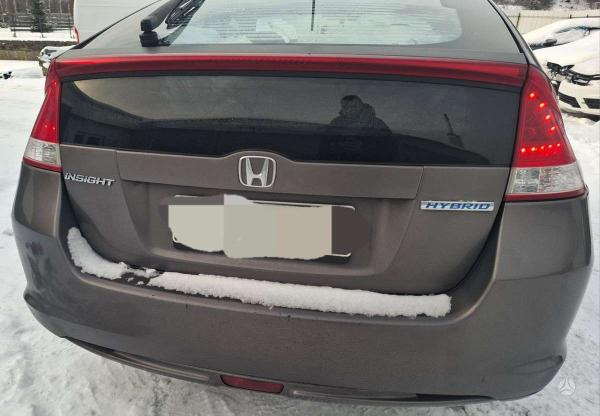 Brūns Honda Insight 2010 Kauņa, ar dzinēja tilpumu 1.34 L un nobraukumu 240 tūkst. km par 2450 €, foto 6 vietnē AUTOMOTO.COM.LV