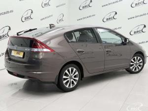 Brown Honda Insight 2012 in Vilnius, with an engine capacity of 1.34 L and mileage of 203 thousand km for 5000 €, photo 4 on AUTOMOTO.COM.LV