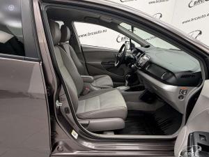 Brown Honda Insight 2012 in Vilnius, with an engine capacity of 1.34 L and mileage of 203 thousand km for 5000 €, photo 6 on AUTOMOTO.COM.LV