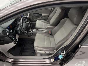 Brown Honda Insight 2012 in Vilnius, with an engine capacity of 1.34 L and mileage of 203 thousand km for 5000 €, photo 21 on AUTOMOTO.COM.LV