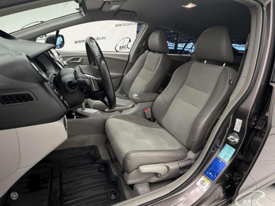 Brown Honda Insight 2012 in Vilnius, with an engine capacity of 1.34 L and mileage of 203 thousand km for 5000 €, photo 23 on AUTOMOTO.COM.LV
