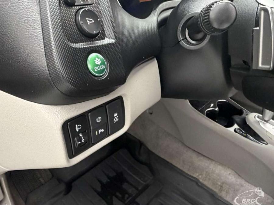 Brown Honda Insight 2012 in Vilnius, with an engine capacity of 1.34 L and mileage of 203 thousand km for 5000 €, photo 25 on AUTOMOTO.COM.LV
