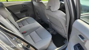 Grey Honda Insight 2009 in Siauliai, with an engine capacity of 1.34 L and mileage of 213 thousand km for 4350 €, photo 17 on AUTOMOTO.COM.LV