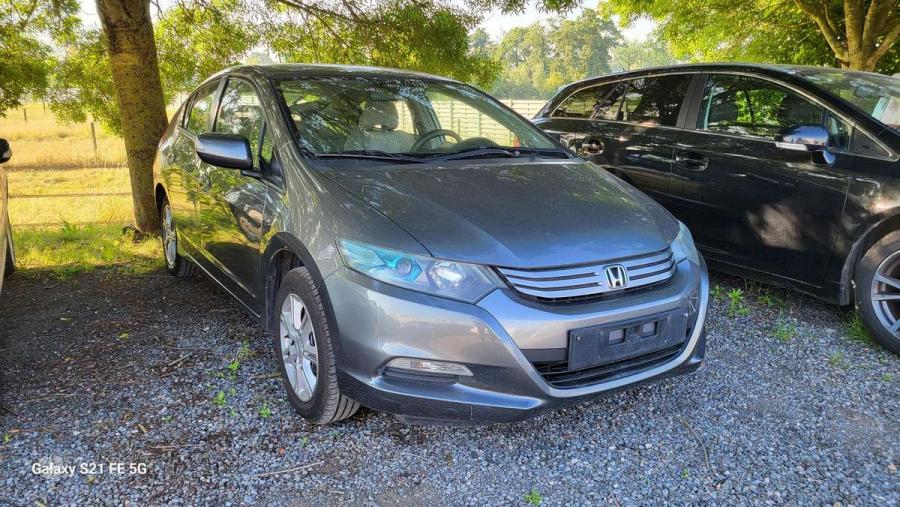 Grey Honda Insight 2009 in Siauliai, with an engine capacity of 1.34 L and mileage of 213 thousand km for 4350 €, photo 35 on AUTOMOTO.COM.LV