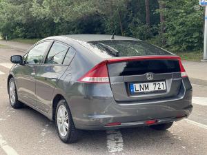 Grey Honda Insight 2010 in Vilnius, with an engine capacity of 1.34 L and mileage of 253 thousand km for 2200 €, photo 4 on AUTOMOTO.COM.LV