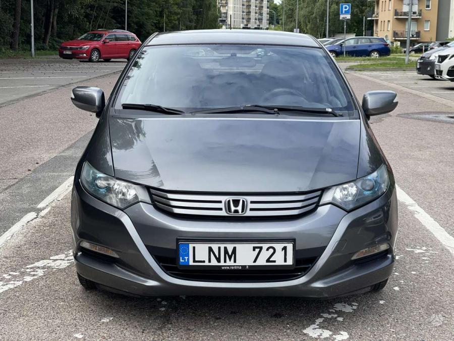 Grey Honda Insight 2010 in Vilnius, with an engine capacity of 1.34 L and mileage of 253 thousand km for 2200 €, photo 9 on AUTOMOTO.COM.LV