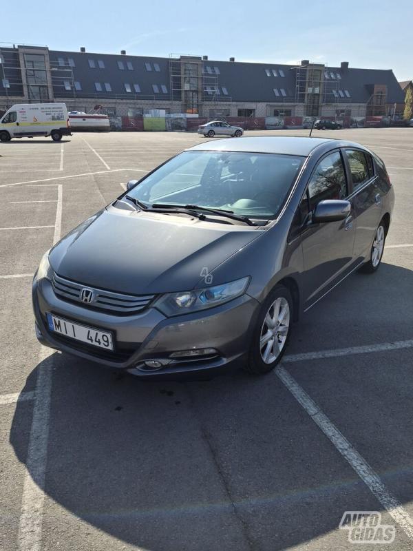 Grey Honda Insight 2011 in Klaipeda, with an engine capacity of 1.30 L and mileage of 220 thousand km for 5200 €, photo 1 on AUTOMOTO.COM.LV